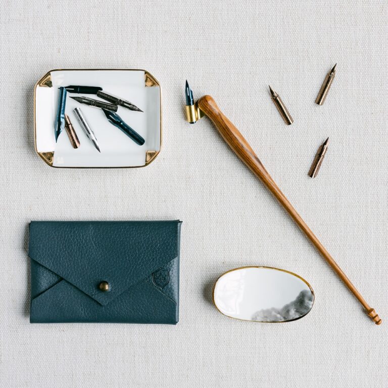 Best Holiday Gift Guide For Calligraphers, Tools, Supplies, Courses